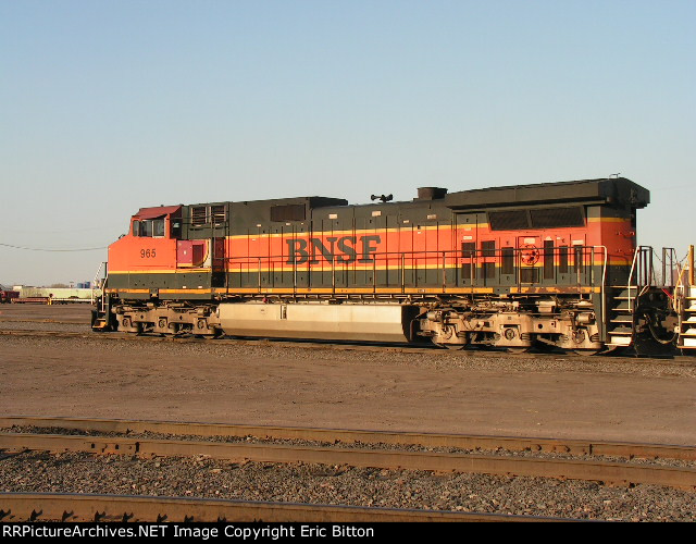 Heritage I Dash 9 with Warbonnet Air Condition Box